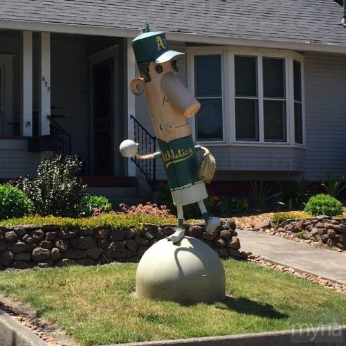 Check out this street full of quirky metal sculptures - Lilyvolt